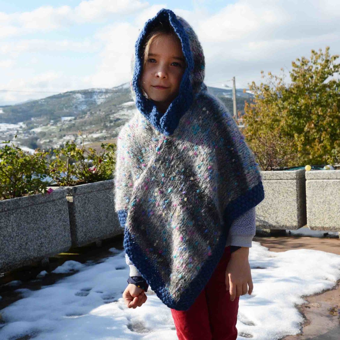 Poncho Au Tricot Pour Fillette